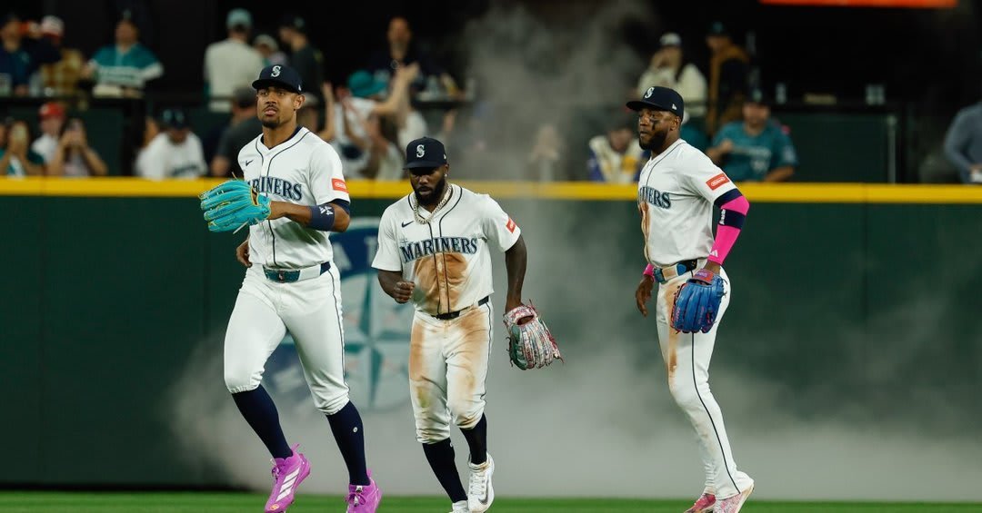Logan Gilbert Shines in Mariners' Quest for Sweep Against Cardinals