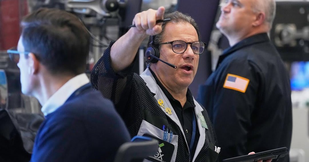 Dow Jones Recovers with Steady Gains on Black Friday Amid Market Outlook