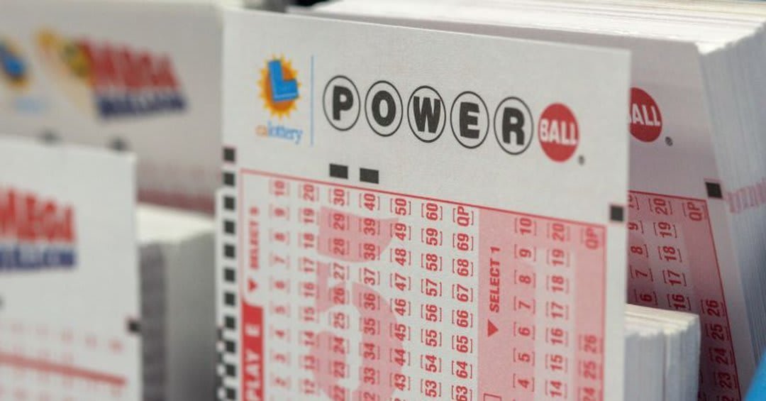 Powerball Jackpot Soars to $1 Billion: Latest Winning Numbers!
