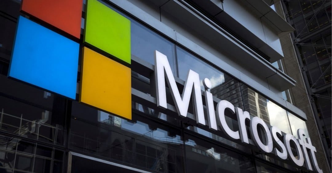 Microsoft Outage Disrupts Services for Thousands of Users