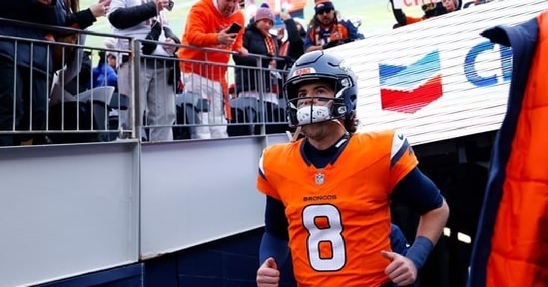 Nathaniel Rateliff's National Anthem Performance Sparks Mixed Reactions